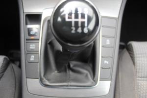 Balts Volkswagen Passat B7 2013 Rīga, ar dzinēja tilpumu 1.60 L un nobraukumu 205 tūkst. km par 7200 €, foto 13 vietnē AUTOMOTO.COM.LV