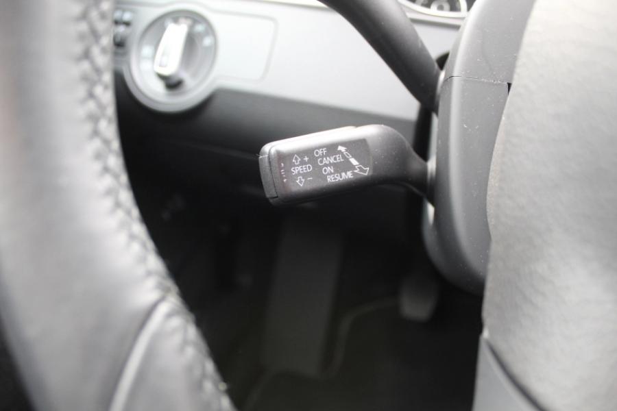 Balts Volkswagen Passat B7 2013 Rīga, ar dzinēja tilpumu 1.60 L un nobraukumu 205 tūkst. km par 7200 €, foto 15 vietnē AUTOMOTO.COM.LV
