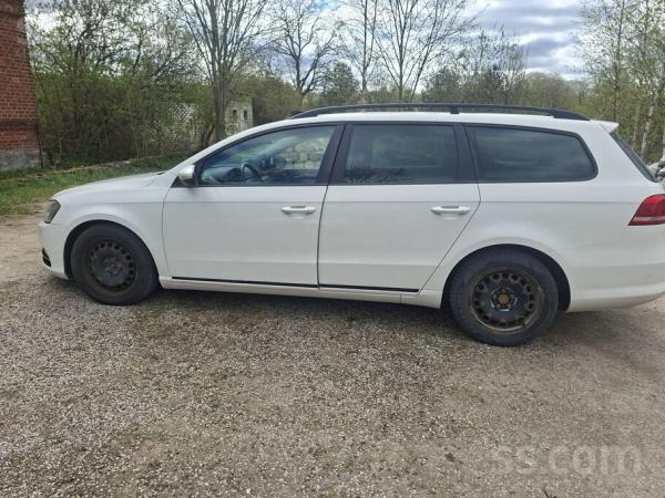 Balts Volkswagen Passat B7 2013 Talsi, ar dzinēja tilpumu 1.60 L un nobraukumu 268 tūkst. km par 5700 €, foto 1 vietnē AUTOMOTO.COM.LV