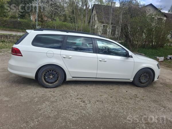 Balts Volkswagen Passat B7 2013 Talsi, ar dzinēja tilpumu 1.60 L un nobraukumu 268 tūkst. km par 5700 €, foto 5 vietnē AUTOMOTO.COM.LV