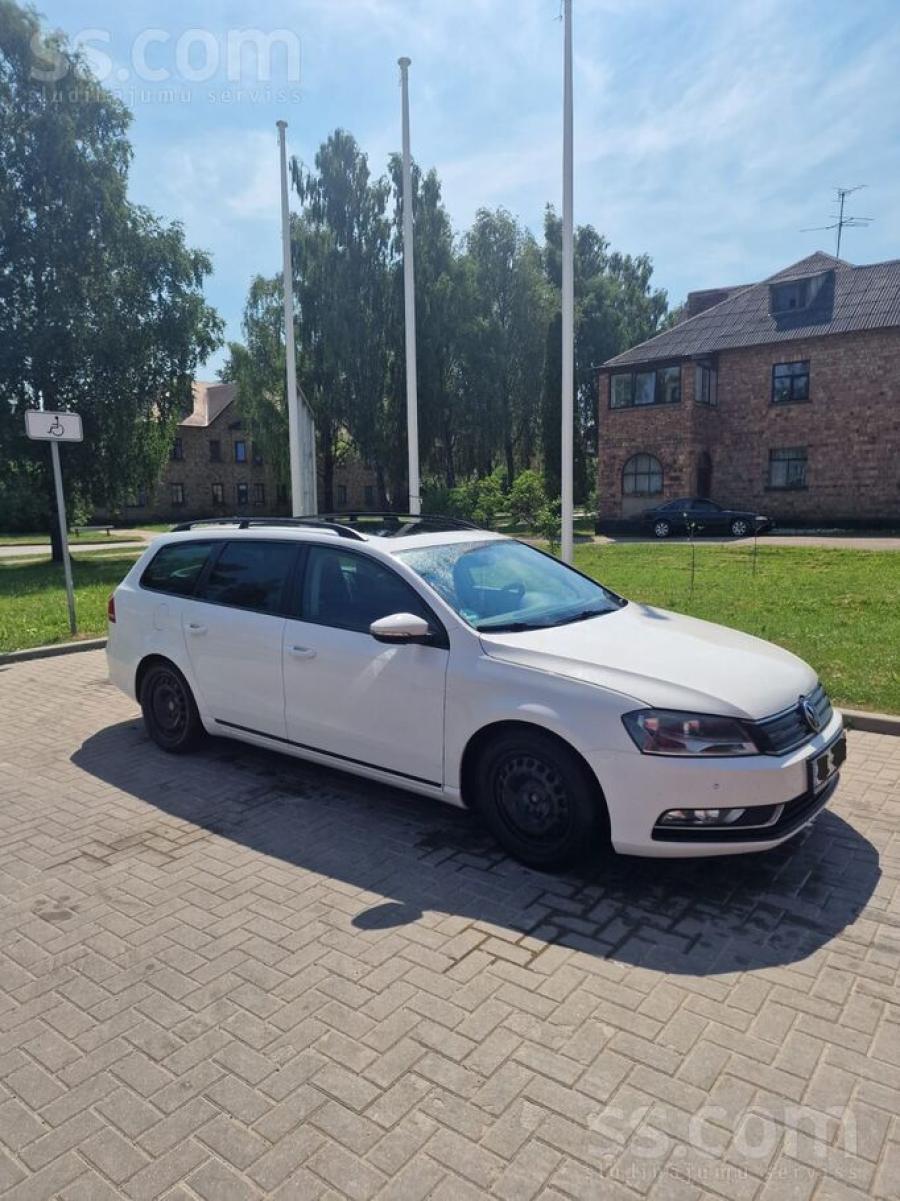 Balts Volkswagen Passat B7 2013 Talsi, ar dzinēja tilpumu 1.60 L un nobraukumu 270 tūkst. km par 5700 €, foto 3 vietnē AUTOMOTO.COM.LV