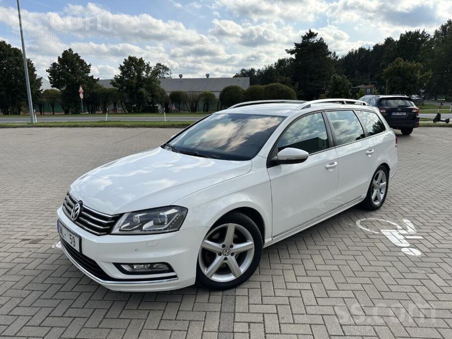 White Volkswagen Passat B7 2013 in Riga, with an engine capacity of 2.00 L and mileage of 280 thousand km for 3900 €, photo 1 on AUTOMOTO.COM.LV