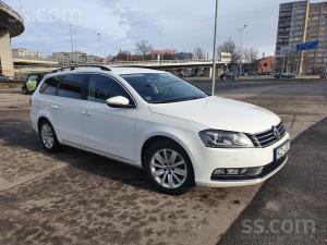 White Volkswagen Passat B7 2013 in Riga, with an engine capacity of 2.00 L and mileage of 315 thousand km for 5300 €, photo 3 on AUTOMOTO.COM.LV