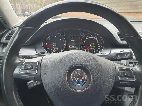 Volkswagen Passat B7 2013 in Riga on AUTOMOTO.COM.LV White Volkswagen Passat B7 2013 in Riga, with an engine capacity of 2.00 L and mileage of 315 thousand km for 5300 €, photo 9 on AUTOMOTO.COM.LV