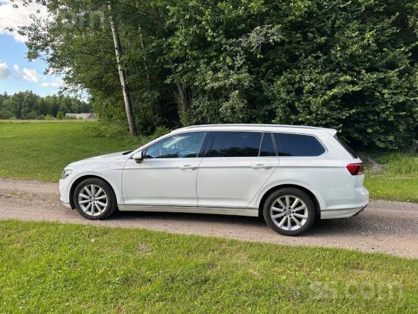 Balts Volkswagen Passat B7 2021 Rīga, ar dzinēja tilpumu 2.00 L un nobraukumu 230 tūkst. km par 15550 €, foto 4 vietnē AUTOMOTO.COM.LV