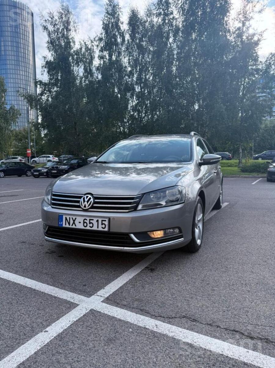 Yellow Volkswagen Passat B7 2013 in Riga, with an engine capacity of 2.00 L and mileage of 0 thousand km for 4700 €, photo 1 on AUTOMOTO.COM.LV