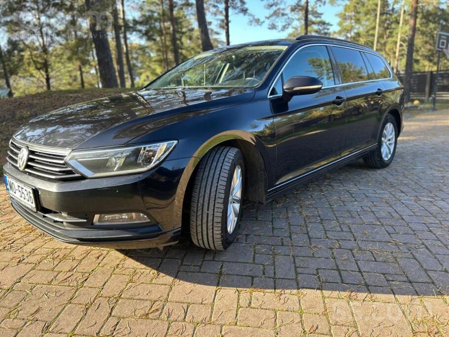 Melns Volkswagen Passat B8 2016 Rīga, ar dzinēja tilpumu 2.00 L un nobraukumu 308 tūkst. km par 8700 €, foto 1 vietnē AUTOMOTO.COM.LV