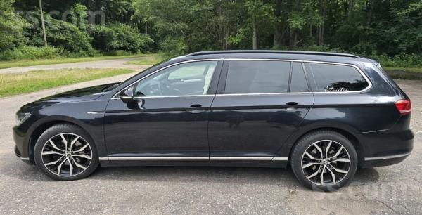 Black Volkswagen Passat B8 2018 in Liepaja, with an engine capacity of 2.00 L and mileage of 240 thousand km for 19900 €, photo 3 on AUTOMOTO.COM.LV