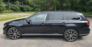 Melns Volkswagen Passat B8 2018 Liepāja, ar dzinēja tilpumu 2.00 L un nobraukumu 240 tūkst. km par 19900 €, foto 4 vietnē AUTOMOTO.COM.LV