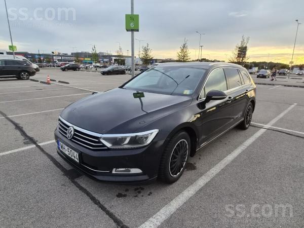 Black Volkswagen Passat B8 2015 in Riga, with an engine capacity of 2.00 L and mileage of 465 thousand km for 5300 €, photo 1 on AUTOMOTO.COM.LV