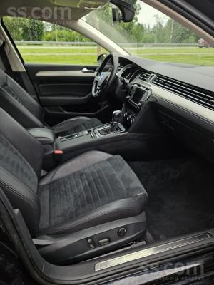 Black Volkswagen Passat B8 2016 in Ogre, with an engine capacity of 2.00 L and mileage of 278 thousand km for 12900 €, photo 22 on AUTOMOTO.COM.LV