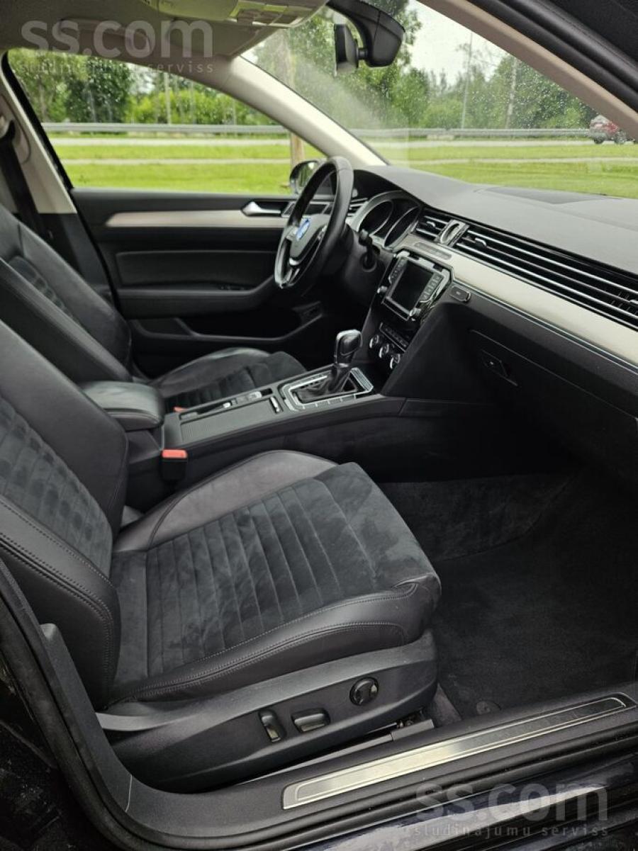 Black Volkswagen Passat B8 2016 in Ogre, with an engine capacity of 2.00 L and mileage of 278 thousand km for 12900 €, photo 22 on AUTOMOTO.COM.LV