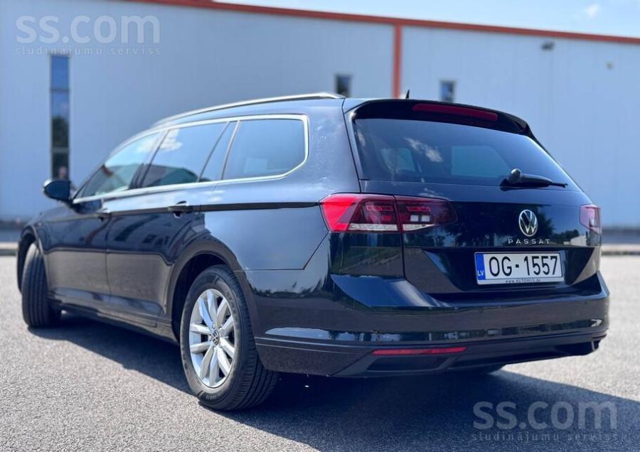 Black Volkswagen Passat B8 2022 in Riga, with an engine capacity of 2.00 L and mileage of 183 thousand km for 15470 €, photo 4 on AUTOMOTO.COM.LV