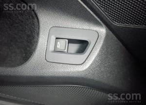 Black Volkswagen Passat B8 2022 in Riga, with an engine capacity of 2.00 L and mileage of 183 thousand km for 15470 €, photo 18 on AUTOMOTO.COM.LV