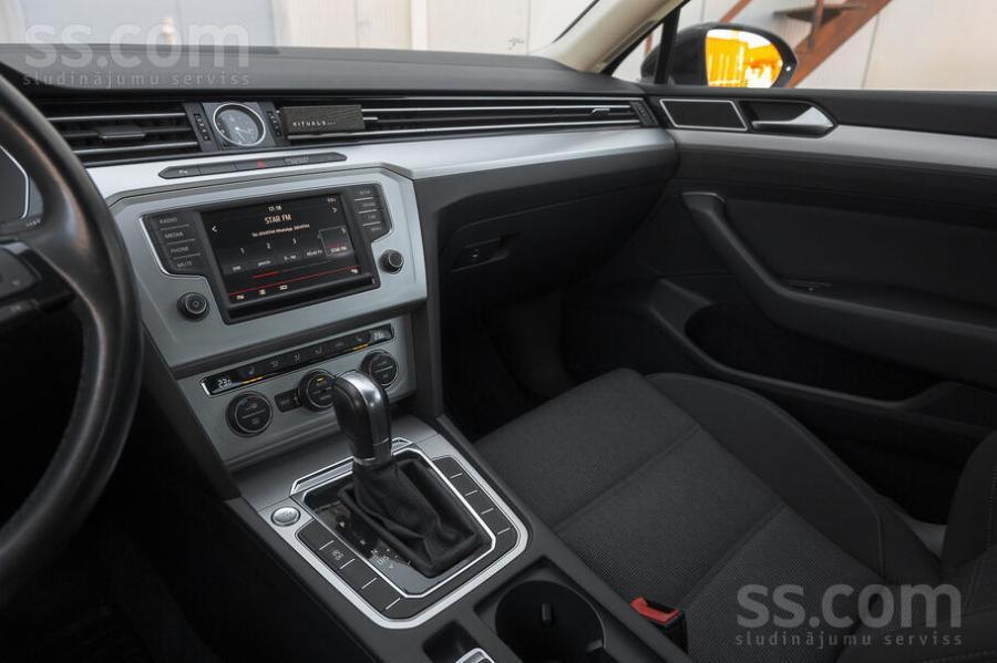 Melns Volkswagen Passat B8 2015 Jelgava, ar dzinēja tilpumu 1.40 L un nobraukumu 153 tūkst. km par 17800 €, foto 11 vietnē AUTOMOTO.COM.LV