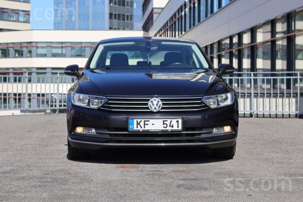 Black Volkswagen Passat B8 2015 in Riga, with an engine capacity of 1.80 L and mileage of 203 thousand km for 8790 €, photo 2 on AUTOMOTO.COM.LV