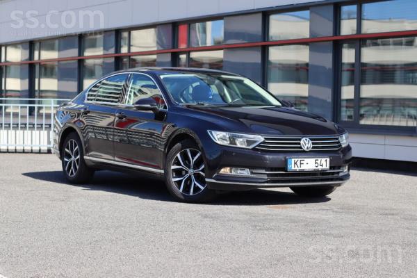 Black Volkswagen Passat B8 2015 in Riga, with an engine capacity of 1.80 L and mileage of 203 thousand km for 8790 €, photo 3 on AUTOMOTO.COM.LV