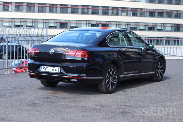 Black Volkswagen Passat B8 2015 in Riga, with an engine capacity of 1.80 L and mileage of 203 thousand km for 8790 €, photo 6 on AUTOMOTO.COM.LV