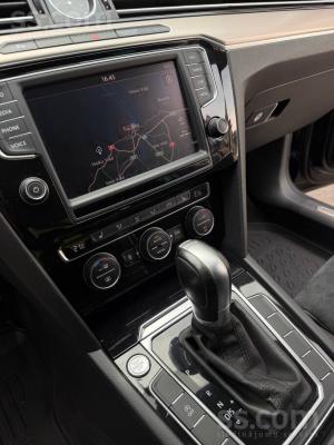 Melns Volkswagen Passat B8 2015 Tallina, ar dzinēja tilpumu 2.00 L un nobraukumu 211 tūkst. km par 11999 €, foto 21 vietnē AUTOMOTO.COM.LV