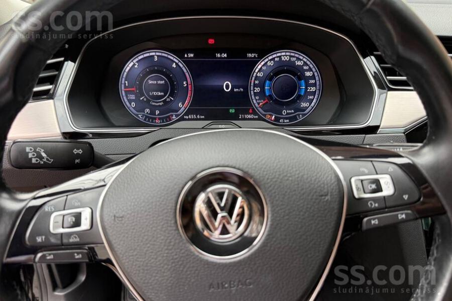 Melns Volkswagen Passat B8 2015 Tallina, ar dzinēja tilpumu 2.00 L un nobraukumu 211 tūkst. km par 11999 €, foto 27 vietnē AUTOMOTO.COM.LV