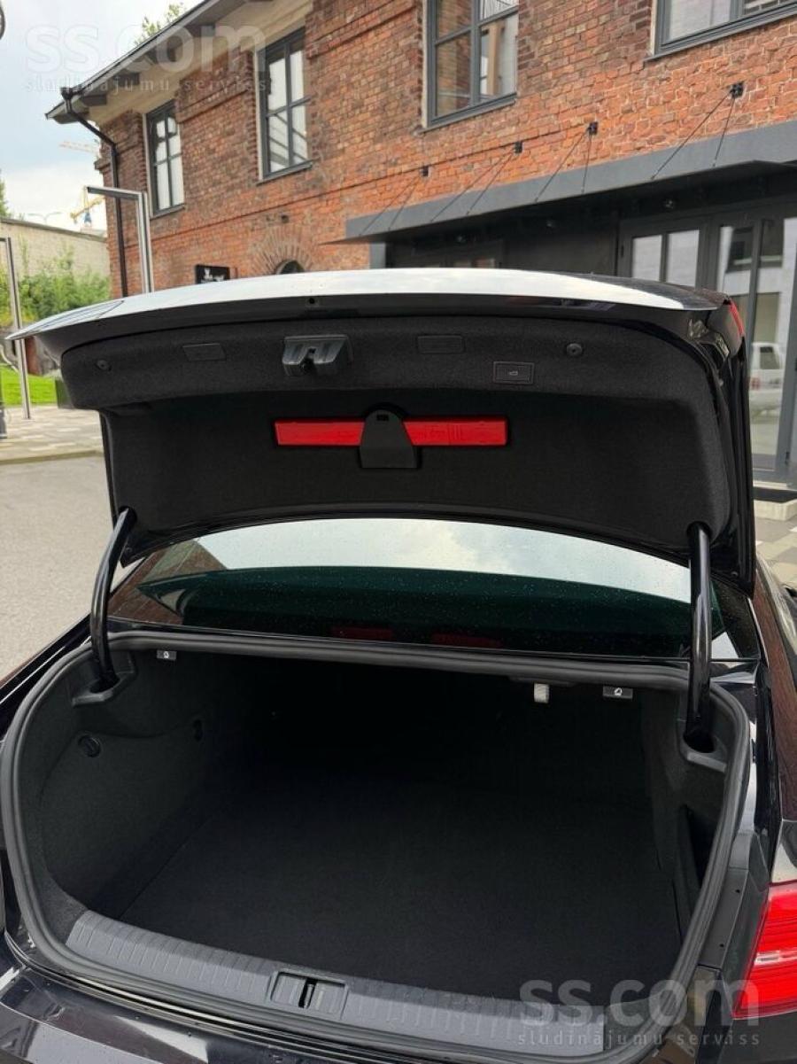 Melns Volkswagen Passat B8 2015 Tallina, ar dzinēja tilpumu 2.00 L un nobraukumu 211 tūkst. km par 11999 €, foto 30 vietnē AUTOMOTO.COM.LV