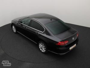 Black Volkswagen Passat B8 2016 in Vilnius, with an engine capacity of 1.40 L and mileage of 155 thousand km for 14399 €, photo 12 on AUTOMOTO.COM.LV