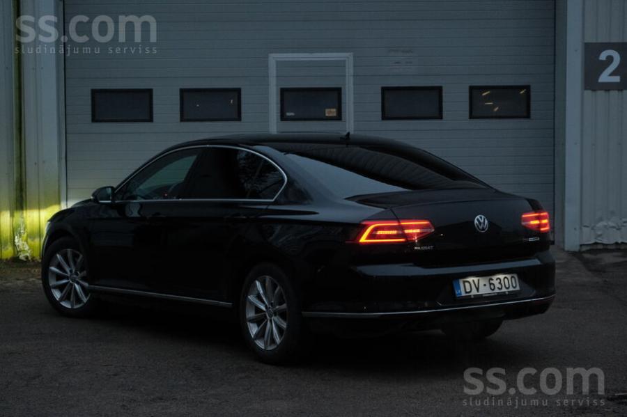 Melns Volkswagen Passat B8 2016 Rīga, ar dzinēja tilpumu 1.80 L un nobraukumu 159 tūkst. km par 12300 €, foto 1 vietnē AUTOMOTO.COM.LV