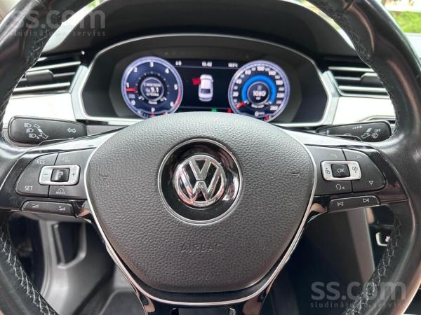 Black Volkswagen Passat B8 2016 in Liepaja, with an engine capacity of 2.00 L and mileage of 307 thousand km for 10350 €, photo 8 on AUTOMOTO.COM.LV
