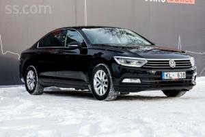 Black Volkswagen Passat B8 2016 in Riga, with an engine capacity of 1.40 L and mileage of 257 thousand km for 9990 €, photo 3 on AUTOMOTO.COM.LV