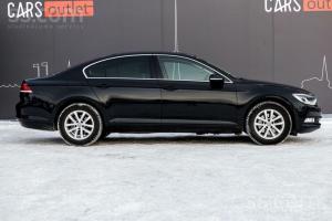 Black Volkswagen Passat B8 2016 in Riga, with an engine capacity of 1.40 L and mileage of 257 thousand km for 9990 €, photo 5 on AUTOMOTO.COM.LV