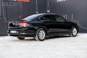 Black Volkswagen Passat B8 2016 in Riga, with an engine capacity of 1.40 L and mileage of 257 thousand km for 9990 €, photo 7 on AUTOMOTO.COM.LV