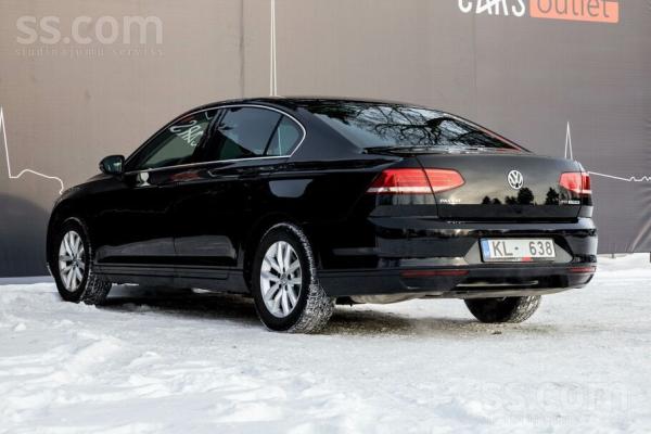Black Volkswagen Passat B8 2016 in Riga, with an engine capacity of 1.40 L and mileage of 257 thousand km for 9990 €, photo 9 on AUTOMOTO.COM.LV