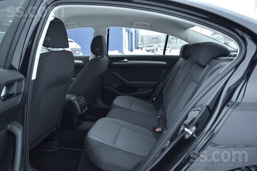 Black Volkswagen Passat B8 2016 in Riga, with an engine capacity of 1.40 L and mileage of 279 thousand km for 6400 €, photo 13 on AUTOMOTO.COM.LV