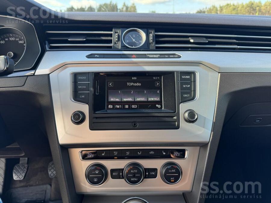 Melns Volkswagen Passat B8 2016 Valmiera, ar dzinēja tilpumu 2.00 L un nobraukumu 205 tūkst. km par 8290 €, foto 19 vietnē AUTOMOTO.COM.LV