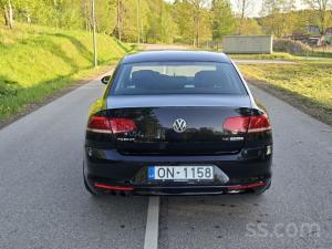 Melns Volkswagen Passat B8 2016 Rīga, ar dzinēja tilpumu 1.80 L un nobraukumu 126 tūkst. km par 10900 €, foto 6 vietnē AUTOMOTO.COM.LV