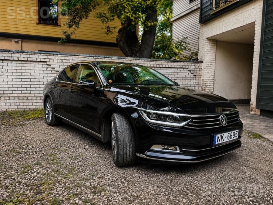 Melns Volkswagen Passat B8 2016 Rīga, ar dzinēja tilpumu 2.00 L un nobraukumu 158 tūkst. km par 13000 €, foto 1 vietnē AUTOMOTO.COM.LV