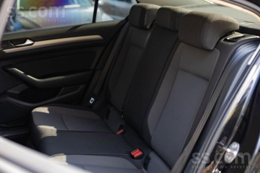 Melns Volkswagen Passat B8 2016 Rīga, ar dzinēja tilpumu 1.40 L un nobraukumu 288 tūkst. km par 9990 €, foto 11 vietnē AUTOMOTO.COM.LV