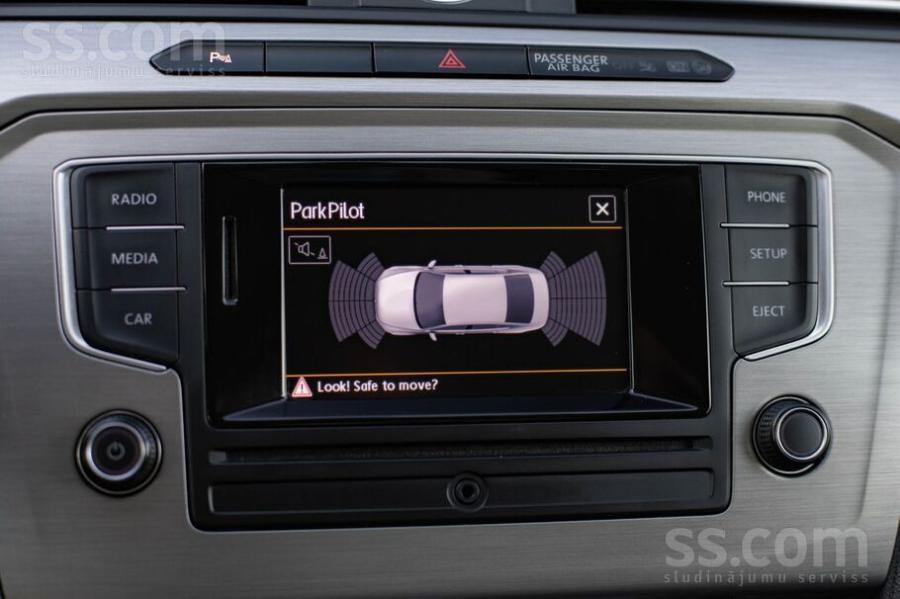 Melns Volkswagen Passat B8 2016 Rīga, ar dzinēja tilpumu 1.40 L un nobraukumu 288 tūkst. km par 9990 €, foto 24 vietnē AUTOMOTO.COM.LV