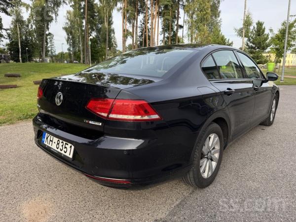 Black Volkswagen Passat B8 2016 in Riga, with an engine capacity of 1.40 L and mileage of 157 thousand km for 12900 €, photo 4 on AUTOMOTO.COM.LV