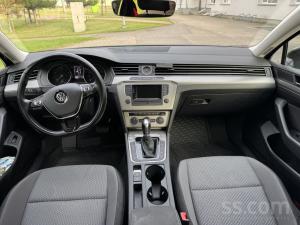 Black Volkswagen Passat B8 2016 in Riga, with an engine capacity of 1.40 L and mileage of 157 thousand km for 12900 €, photo 6 on AUTOMOTO.COM.LV