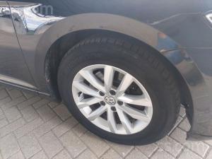 Melns Volkswagen Passat B8 2016 Rīga, ar dzinēja tilpumu 2.00 L un nobraukumu 261 tūkst. km par 6900 €, foto 10 vietnē AUTOMOTO.COM.LV