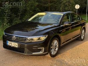 Melns Volkswagen Passat B8 2016 Šauļi, ar dzinēja tilpumu 1.40 L un nobraukumu 171 tūkst. km par 9950 €, foto  vietnē AUTOMOTO.COM.LV