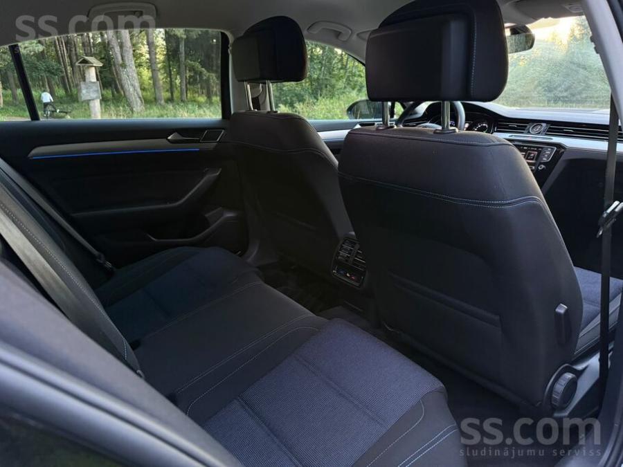 Melns Volkswagen Passat B8 2016 Šauļi, ar dzinēja tilpumu 1.40 L un nobraukumu 171 tūkst. km par 9950 €, foto 11 vietnē AUTOMOTO.COM.LV