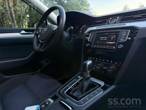 Melns Volkswagen Passat B8 2016 Šauļi, ar dzinēja tilpumu 1.40 L un nobraukumu 171 tūkst. km par 9950 €, foto 12 vietnē AUTOMOTO.COM.LV