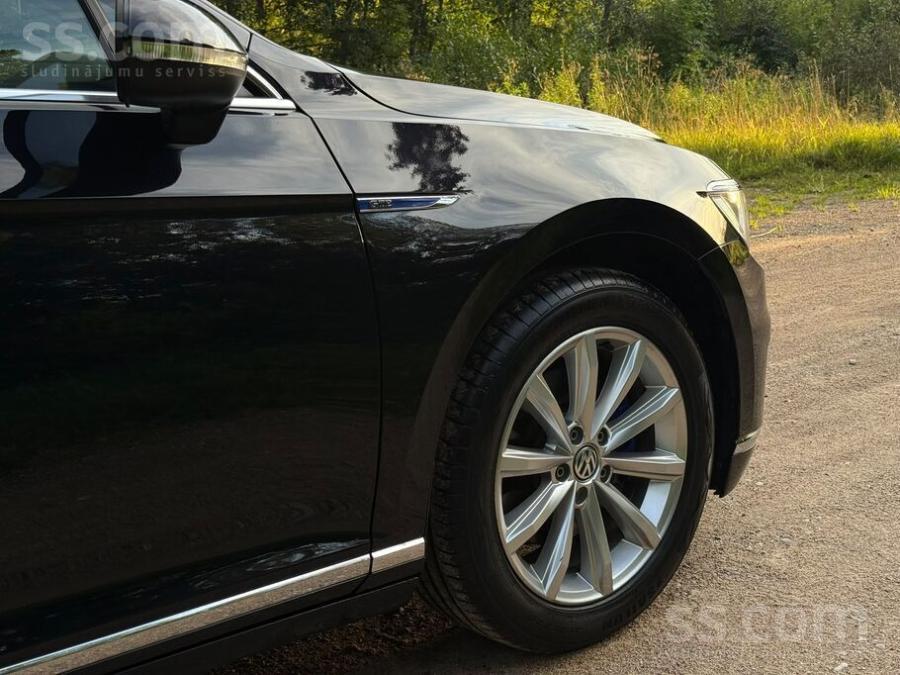 Melns Volkswagen Passat B8 2016 Šauļi, ar dzinēja tilpumu 1.40 L un nobraukumu 171 tūkst. km par 9950 €, foto 13 vietnē AUTOMOTO.COM.LV