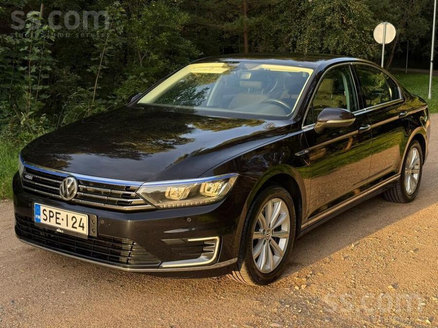 Melns Volkswagen Passat B8 2016 Šauļi, ar dzinēja tilpumu 1.40 L un nobraukumu 171 tūkst. km par 9950 €, foto 15 vietnē AUTOMOTO.COM.LV