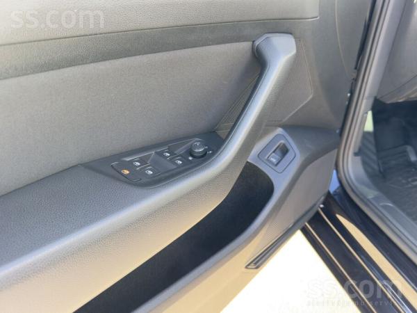 Black Volkswagen Passat B8 2016 in Riga, with an engine capacity of 1.40 L and mileage of 133 thousand km for 10500 €, photo 6 on AUTOMOTO.COM.LV