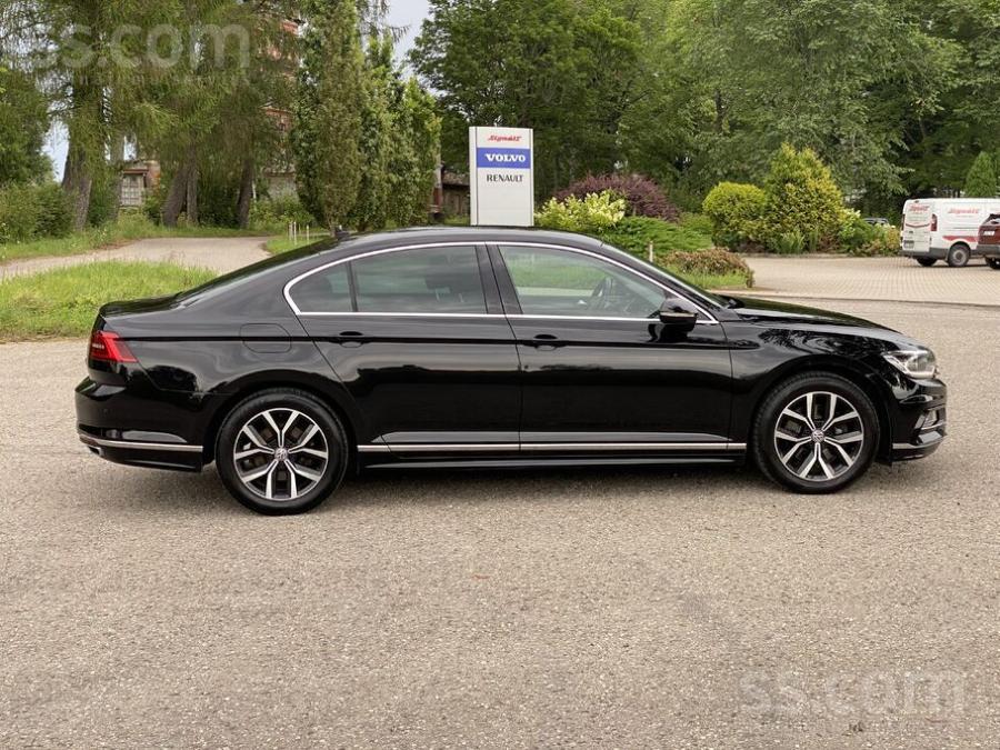 Black Volkswagen Passat B8 2017 in Madona, with an engine capacity of 2.00 L and mileage of 245 thousand km for 14550 €, photo 5 on AUTOMOTO.COM.LV