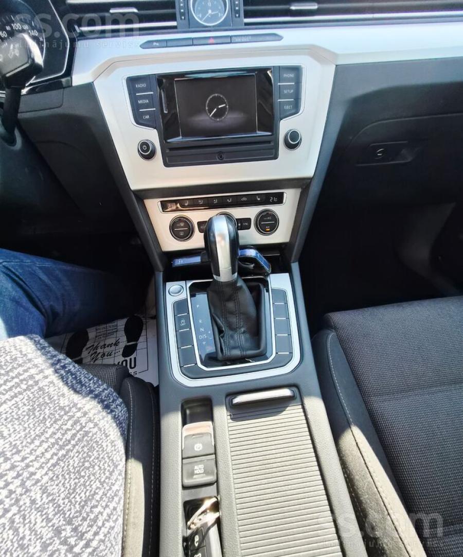 Melns Volkswagen Passat B8 2017 Rīga, ar dzinēja tilpumu 2.00 L un nobraukumu 155 tūkst. km par 10750 €, foto 12 vietnē AUTOMOTO.COM.LV