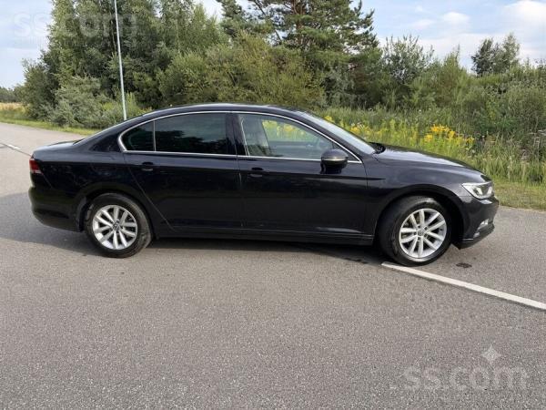 Black Volkswagen Passat B8 2017 in Tukums, with an engine capacity of 2.00 L and mileage of 273 thousand km for 9500 €, photo 2 on AUTOMOTO.COM.LV